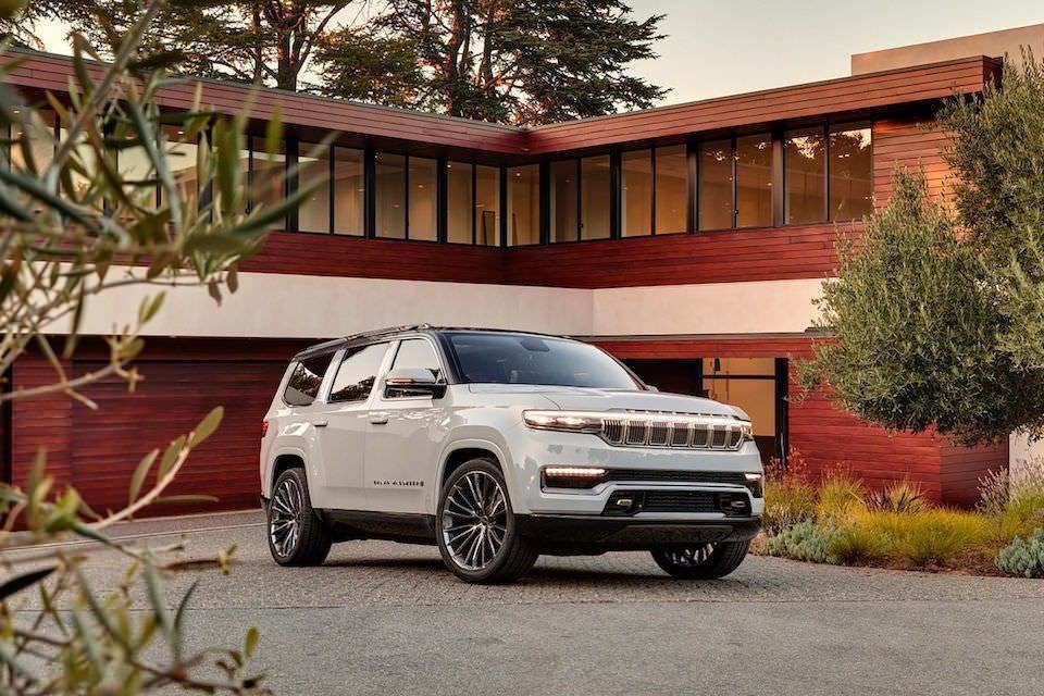 Внедорожник Jeep Grand Wagoneer Concept получил аудио от McIntosh ...